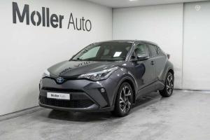 Grey Toyota C-HR 2023 in Vilnius, with an engine capacity of 1.80 L and mileage of 86 thousand km for 22400 €, photo  on AUTOMOTO.COM.LV