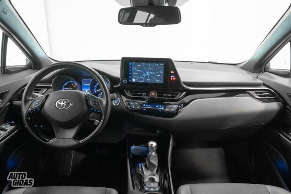 Pelēks Toyota C-HR 2023 Viļņa, ar dzinēja tilpumu 1.80 L un nobraukumu 86 tūkst. km par 22400 €, foto 9 vietnē AUTOMOTO.COM.LV