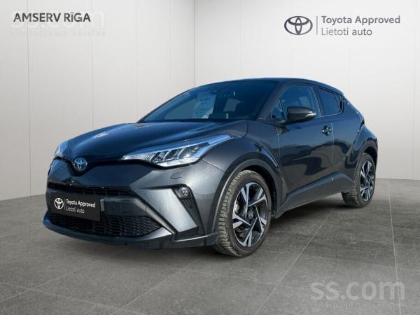 Pelēks Toyota C-HR 2023 Rīga, ar dzinēja tilpumu 1.80 L un nobraukumu 49 tūkst. km par 22900 €, foto 1 vietnē AUTOMOTO.COM.LV