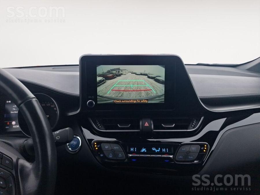 Серый Тойота C-HR 2023 в Рига, объемом двигателя 1.80 л и пробегом 50 тыс. км за 22900 €, фото 16 на AUTOMOTO.COM.LV