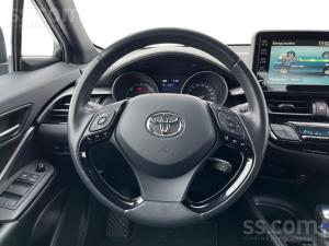 Pelēks Toyota C-HR 2023 Rīga, ar dzinēja tilpumu 1.80 L un nobraukumu 62 tūkst. km par 21990 €, foto 13 vietnē AUTOMOTO.COM.LV