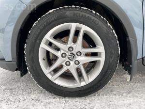 Pelēks Toyota C-HR 2023 Rīga, ar dzinēja tilpumu 1.80 L un nobraukumu 62 tūkst. km par 21990 €, foto 21 vietnē AUTOMOTO.COM.LV