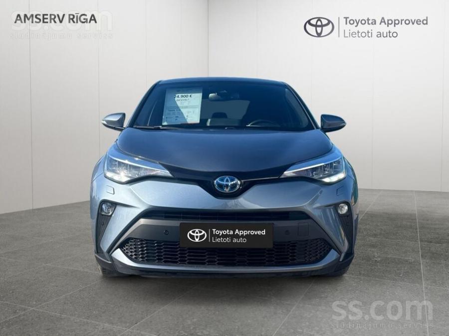 Серый Тойота C-HR 2023 в Рига, объемом двигателя 1.80 л и пробегом 49 тыс. км за 22900 €, фото 6 на AUTOMOTO.COM.LV