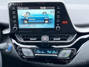 Grey Toyota C-HR 2023 in Riga, with an engine capacity of 1.80 L and mileage of 65 thousand km for 21990 €, photo 14 on AUTOMOTO.COM.LV