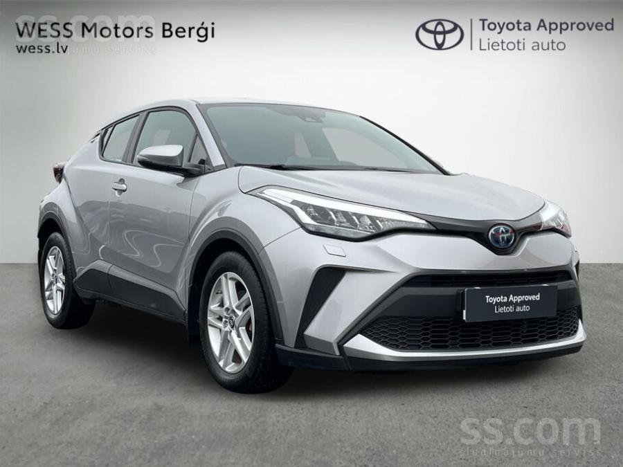 Grey Toyota C-HR 2023 in Riga, with an engine capacity of 1.80 L and mileage of 65 thousand km for 21990 €, photo 26 on AUTOMOTO.COM.LV
