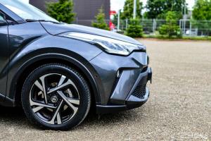 Pelēks Toyota C-HR 2023 Kretinga, ar dzinēja tilpumu 1.80 L un nobraukumu 30 tūkst. km par 23299 €, foto 7 vietnē AUTOMOTO.COM.LV