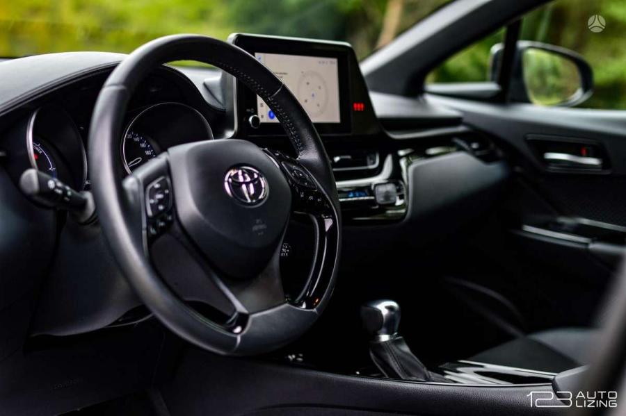 Pelēks Toyota C-HR 2023 Kretinga, ar dzinēja tilpumu 1.80 L un nobraukumu 30 tūkst. km par 23299 €, foto 21 vietnē AUTOMOTO.COM.LV