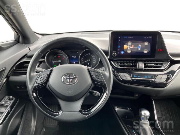 Pelēks Toyota C-HR 2023 Rīga, ar dzinēja tilpumu 1.80 L un nobraukumu 100 tūkst. km par 23990 €, foto 9 vietnē AUTOMOTO.COM.LV