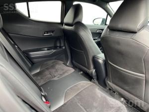 Pelēks Toyota C-HR 2023 Rīga, ar dzinēja tilpumu 1.80 L un nobraukumu 100 tūkst. km par 23990 €, foto 8 vietnē AUTOMOTO.COM.LV