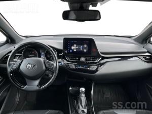 Pelēks Toyota C-HR 2023 Rīga, ar dzinēja tilpumu 1.80 L un nobraukumu 100 tūkst. km par 23990 €, foto 9 vietnē AUTOMOTO.COM.LV