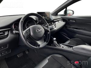 Pelēks Toyota C-HR 2023 Rīga, ar dzinēja tilpumu 1.80 L un nobraukumu 100 tūkst. km par 23990 €, foto 12 vietnē AUTOMOTO.COM.LV