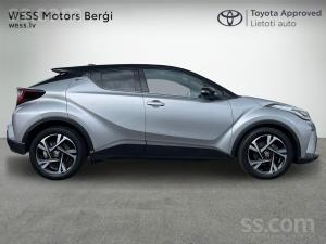 Pelēks Toyota C-HR 2023 Rīga, ar dzinēja tilpumu 1.80 L un nobraukumu 100 tūkst. km par 23990 €, foto 25 vietnē AUTOMOTO.COM.LV