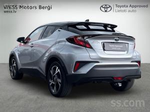 Pelēks Toyota C-HR 2023 Rīga, ar dzinēja tilpumu 1.80 L un nobraukumu 100 tūkst. km par 23990 €, foto 26 vietnē AUTOMOTO.COM.LV