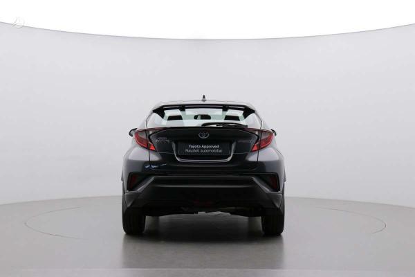 Серый Тойота C-HR 2023 в Вильнюс, объемом двигателя 1.80 л и пробегом 40 тыс. км за 24500 €, фото 5 на AUTOMOTO.COM.LV