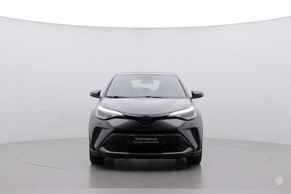 Серый Тойота C-HR 2023 в Вильнюс, объемом двигателя 1.80 л и пробегом 40 тыс. км за 24500 €, фото 6 на AUTOMOTO.COM.LV