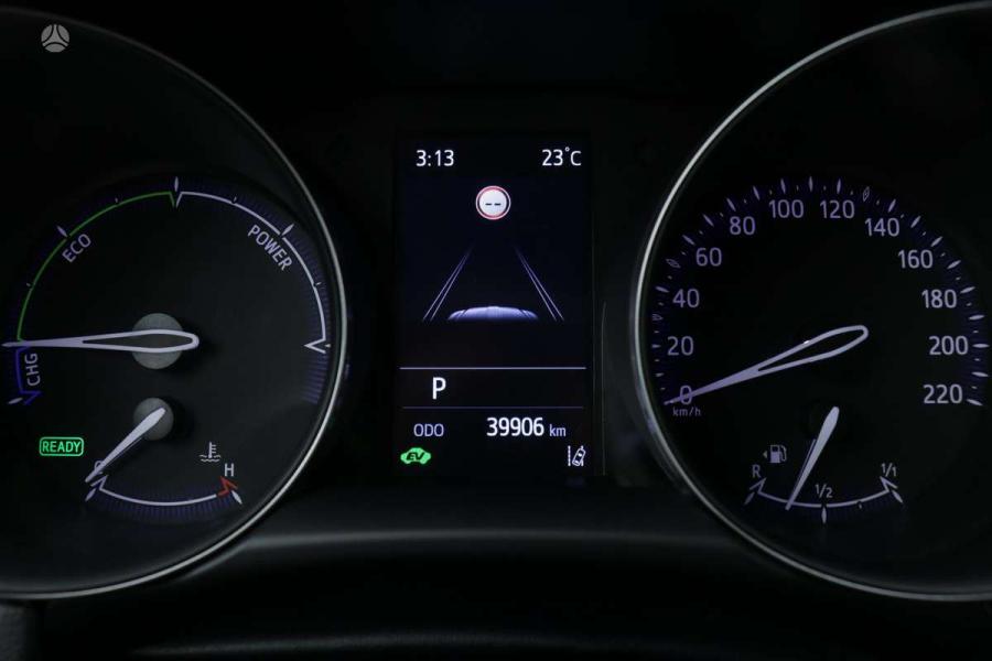 Grey Toyota C-HR 2023 in Vilnius, with an engine capacity of 1.80 L and mileage of 40 thousand km for 24500 €, photo 15 on AUTOMOTO.COM.LV