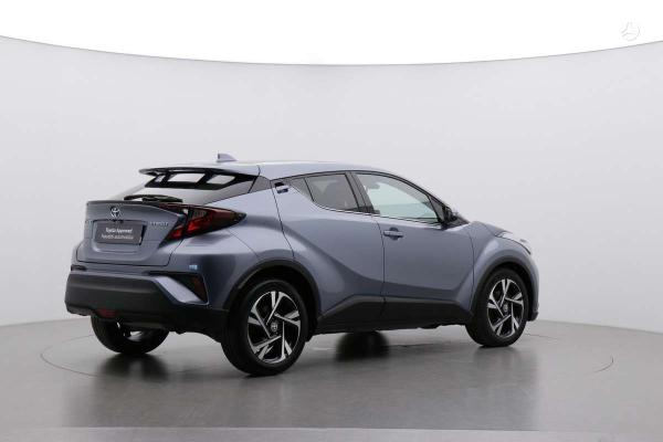 Серый Тойота C-HR 2023 в Вильнюс, объемом двигателя 1.80 л и пробегом 69 тыс. км за 26500 €, фото 3 на AUTOMOTO.COM.LV