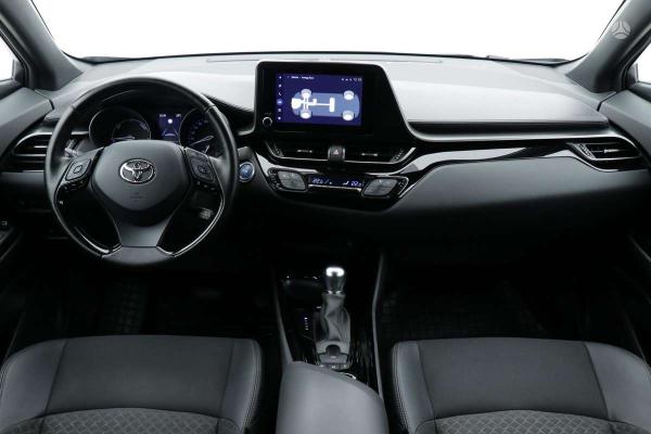 Серый Тойота C-HR 2023 в Вильнюс, объемом двигателя 1.80 л и пробегом 69 тыс. км за 26500 €, фото 7 на AUTOMOTO.COM.LV