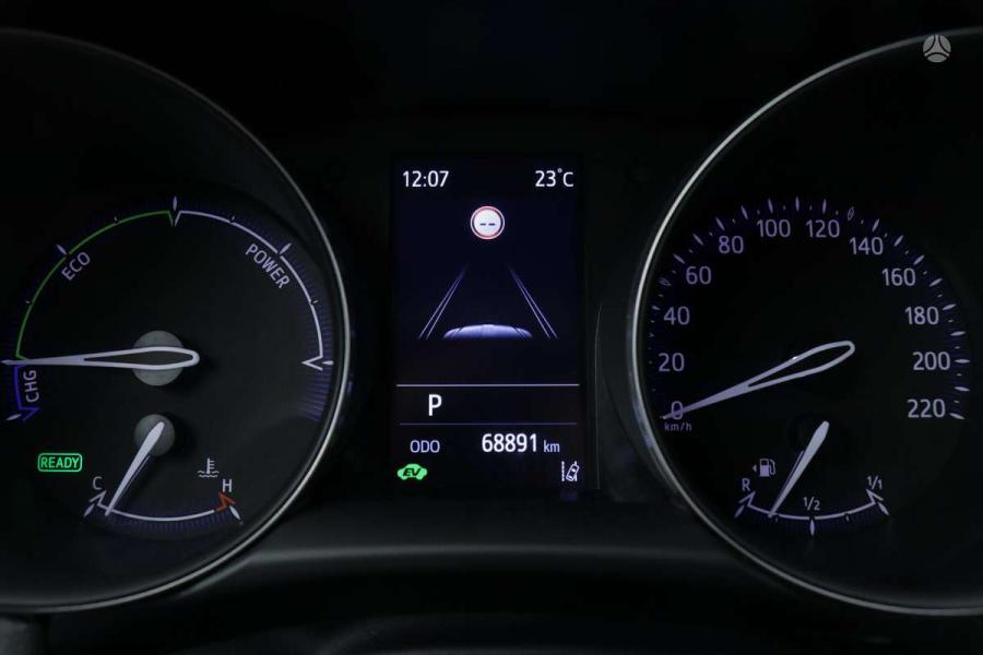 Серый Тойота C-HR 2023 в Вильнюс, объемом двигателя 1.80 л и пробегом 69 тыс. км за 26500 €, фото 15 на AUTOMOTO.COM.LV