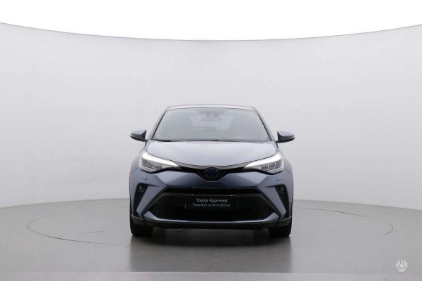Серый Тойота C-HR 2023 в Вильнюс, объемом двигателя 1.80 л и пробегом 65 тыс. км за 26500 €, фото 6 на AUTOMOTO.COM.LV