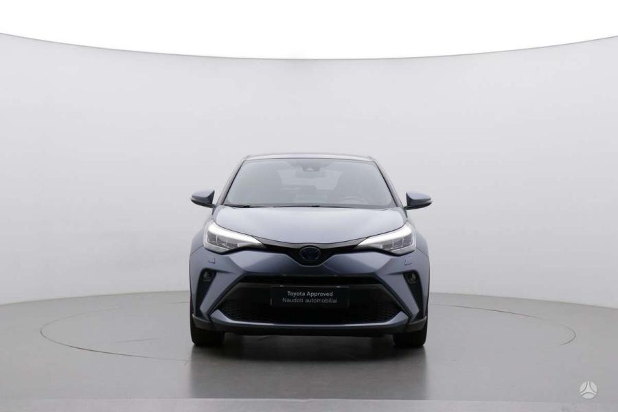 Серый Тойота C-HR 2023 в Вильнюс, объемом двигателя 1.80 л и пробегом 65 тыс. км за 26500 €, фото 7 на AUTOMOTO.COM.LV