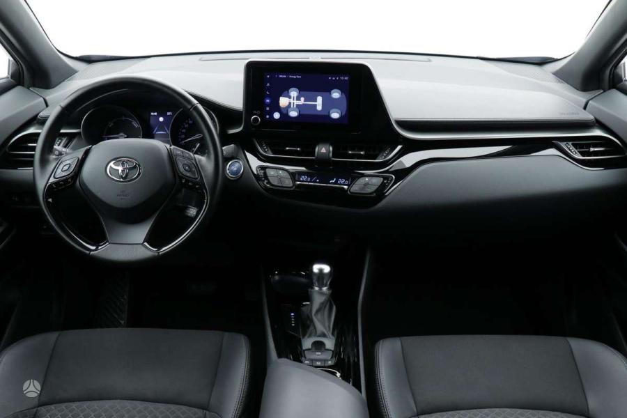 Серый Тойота C-HR 2023 в Вильнюс, объемом двигателя 1.80 л и пробегом 65 тыс. км за 26500 €, фото 8 на AUTOMOTO.COM.LV