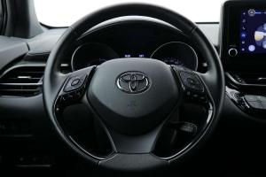 Серый Тойота C-HR 2023 в Вильнюс, объемом двигателя 1.80 л и пробегом 65 тыс. км за 26500 €, фото 14 на AUTOMOTO.COM.LV
