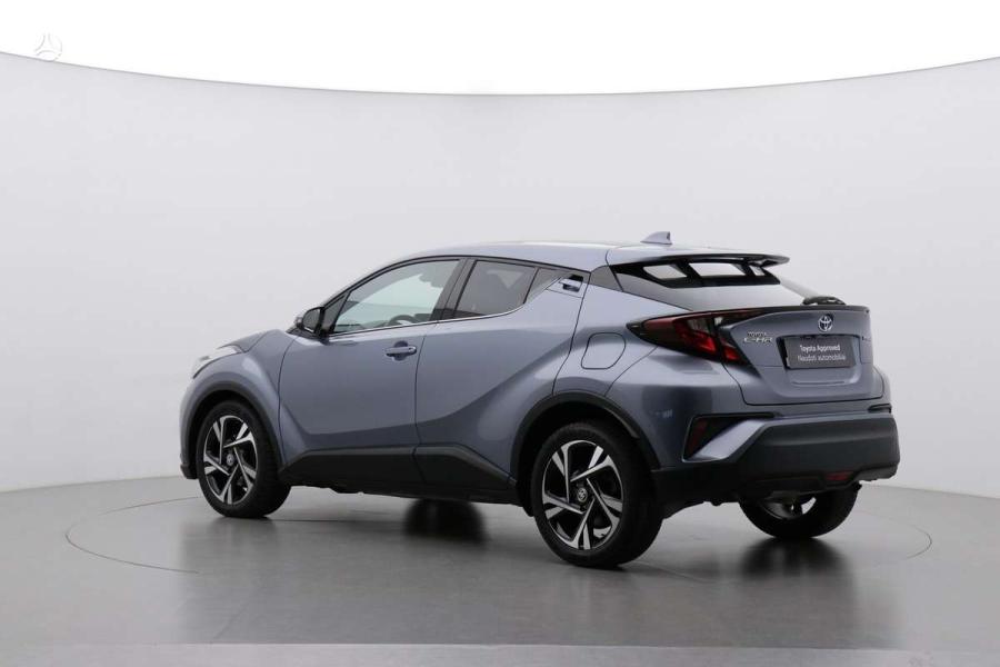 Серый Тойота C-HR 2023 в Вильнюс, объемом двигателя 1.80 л и пробегом 65 тыс. км за 26500 €, фото 19 на AUTOMOTO.COM.LV