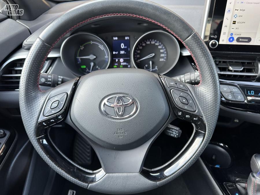 Pelēks Toyota C-HR 2023 Avižieniai, ar dzinēja tilpumu 1.80 L un nobraukumu 81 tūkst. km par 24250 €, foto 7 vietnē AUTOMOTO.COM.LV