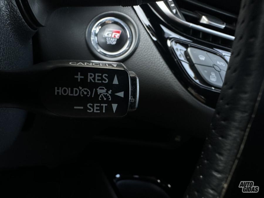Pelēks Toyota C-HR 2023 Avižieniai, ar dzinēja tilpumu 1.80 L un nobraukumu 81 tūkst. km par 24250 €, foto 15 vietnē AUTOMOTO.COM.LV