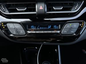 Pelēks Toyota C-HR 2023 Avižieniai, ar dzinēja tilpumu 1.80 L un nobraukumu 81 tūkst. km par 24250 €, foto 20 vietnē AUTOMOTO.COM.LV