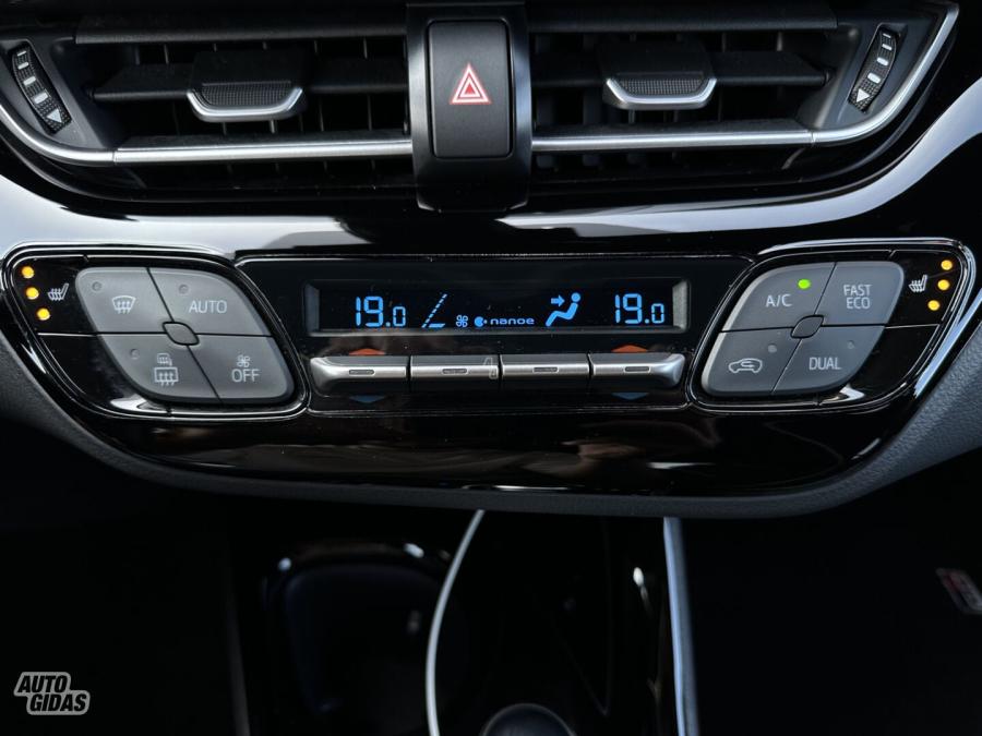 Pelēks Toyota C-HR 2023 Avižieniai, ar dzinēja tilpumu 1.80 L un nobraukumu 81 tūkst. km par 24250 €, foto 20 vietnē AUTOMOTO.COM.LV
