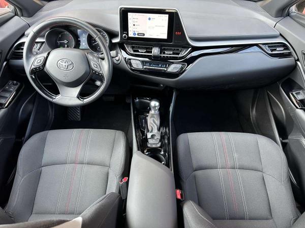 Pelēks Toyota C-HR 2023 Viļņa, ar dzinēja tilpumu 1.80 L un nobraukumu 81 tūkst. km par 24250 €, foto 3 vietnē AUTOMOTO.COM.LV
