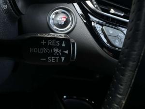 Серый Тойота C-HR 2023 в Вильнюс, объемом двигателя 1.80 л и пробегом 81 тыс. км за 24250 €, фото 15 на AUTOMOTO.COM.LV