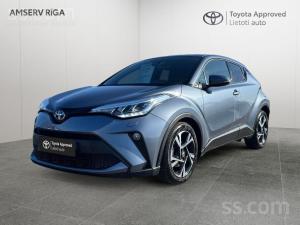 Серый Тойота C-HR 2023 в Рига, объемом двигателя 1.80 л и пробегом 49 тыс. км за 22900 €, фото  на AUTOMOTO.COM.LV
