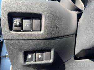 Grey Toyota C-HR 2023 in Riga, with an engine capacity of 1.80 L and mileage of 49 thousand km for 22900 €, photo 13 on AUTOMOTO.COM.LV