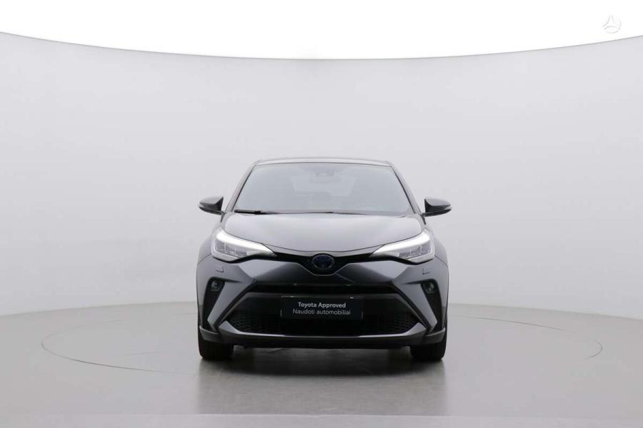 Серый Тойота C-HR 2023 в Вильнюс, объемом двигателя 1.80 л и пробегом 67 тыс. км за 26500 €, фото 7 на AUTOMOTO.COM.LV