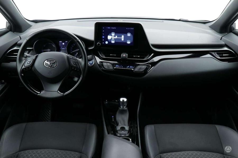 Серый Тойота C-HR 2023 в Вильнюс, объемом двигателя 1.80 л и пробегом 67 тыс. км за 26500 €, фото 8 на AUTOMOTO.COM.LV