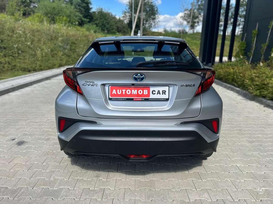 Grey Toyota C-HR 2023 in Vilnius, with an engine capacity of 1.80 L and mileage of 142 thousand km for 19950 €, photo 9 on AUTOMOTO.COM.LV
