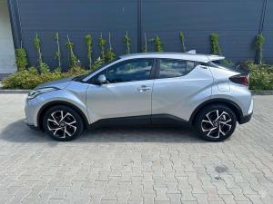 Grey Toyota C-HR 2023 in Vilnius, with an engine capacity of 1.80 L and mileage of 142 thousand km for 19950 €, photo 14 on AUTOMOTO.COM.LV