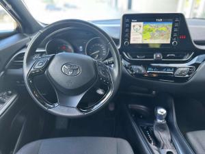 Grey Toyota C-HR 2023 in Vilnius, with an engine capacity of 1.80 L and mileage of 142 thousand km for 19950 €, photo 23 on AUTOMOTO.COM.LV