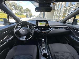 Grey Toyota C-HR 2023 in Vilnius, with an engine capacity of 1.80 L and mileage of 142 thousand km for 19950 €, photo 27 on AUTOMOTO.COM.LV