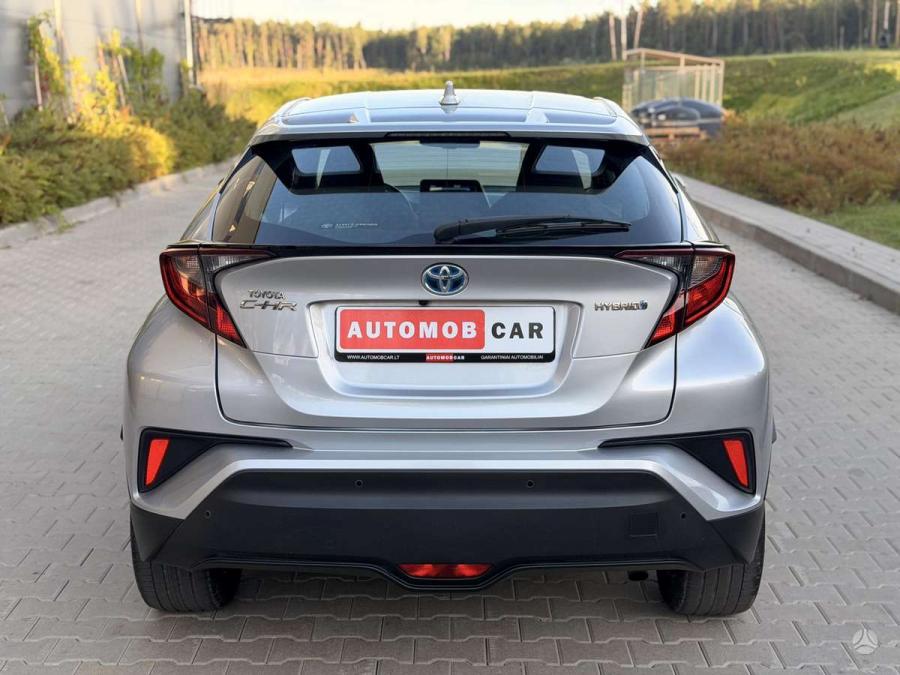Pelēks Toyota C-HR 2023 Viļņa, ar dzinēja tilpumu 1.80 L un nobraukumu 142 tūkst. km par 19950 €, foto 8 vietnē AUTOMOTO.COM.LV