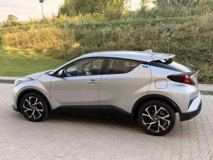Pelēks Toyota C-HR 2023 Viļņa, ar dzinēja tilpumu 1.80 L un nobraukumu 142 tūkst. km par 19950 €, foto 11 vietnē AUTOMOTO.COM.LV