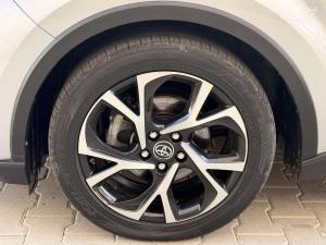 Pelēks Toyota C-HR 2023 Viļņa, ar dzinēja tilpumu 1.80 L un nobraukumu 142 tūkst. km par 19950 €, foto 13 vietnē AUTOMOTO.COM.LV