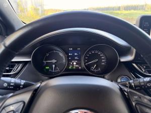 Pelēks Toyota C-HR 2023 Viļņa, ar dzinēja tilpumu 1.80 L un nobraukumu 142 tūkst. km par 19950 €, foto 26 vietnē AUTOMOTO.COM.LV