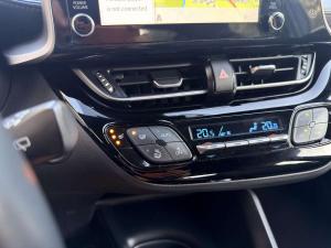 Pelēks Toyota C-HR 2023 Viļņa, ar dzinēja tilpumu 1.80 L un nobraukumu 142 tūkst. km par 19950 €, foto 28 vietnē AUTOMOTO.COM.LV