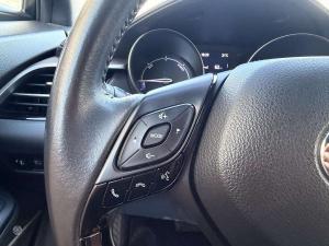 Pelēks Toyota C-HR 2023 Viļņa, ar dzinēja tilpumu 1.80 L un nobraukumu 142 tūkst. km par 19950 €, foto 31 vietnē AUTOMOTO.COM.LV