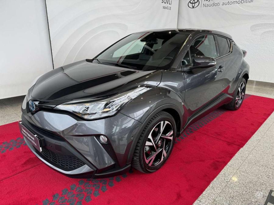 Grey Toyota C-HR 2023 in Siauliai, with an engine capacity of 1.80 L and mileage of 26 thousand km for 23500 €, photo 1 on AUTOMOTO.COM.LV