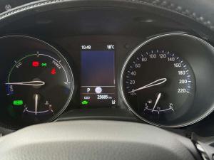 Grey Toyota C-HR 2023 in Siauliai, with an engine capacity of 1.80 L and mileage of 26 thousand km for 23500 €, photo 17 on AUTOMOTO.COM.LV